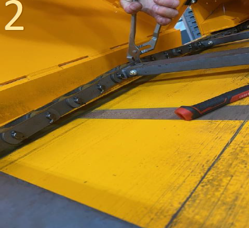Checking and Adjusting Wide Conveyor Chain Tension 8520 – LeeBoy