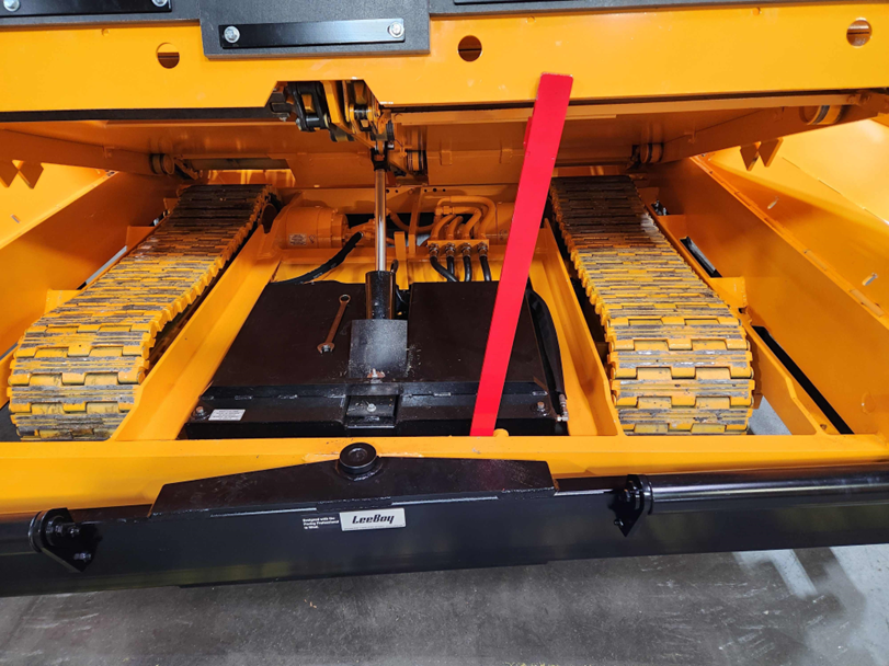 7000 Track Tension Checking and Adjustment – LeeBoy